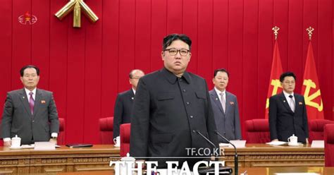 北 소년단 지도원에 김정은 충성…어린 시절 사상 주입