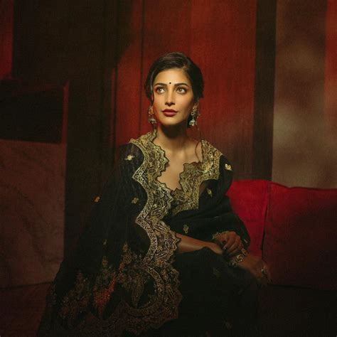 Shruti Haasan Steals Heart In Her Bold Gothdesi Chick Looks