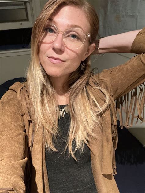 Professional Cuddler In Sydney New South Wales Syd Nb Cuddler