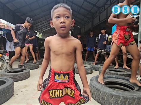 Mak Samoeurn គុនខ្មែរ Is On Facebook Gaming