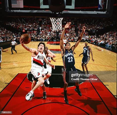 Blazers Dan Dickau Photos And Premium High Res Pictures Getty Images