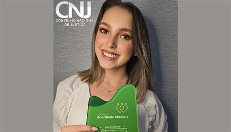 Anna Luiza Calixto Recebe Prêmio Prioridade Absoluta O Atibaiense