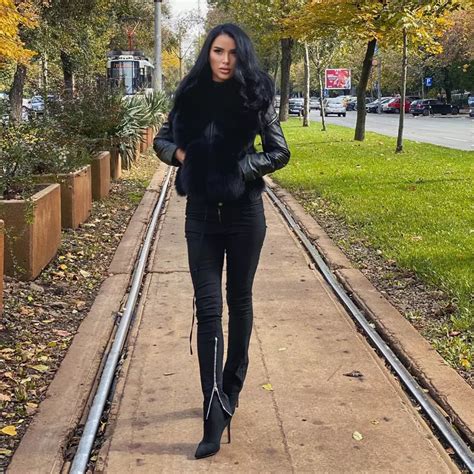 Daniela Crudu și Copiii Ei Daiana și Dominic Unica Ro