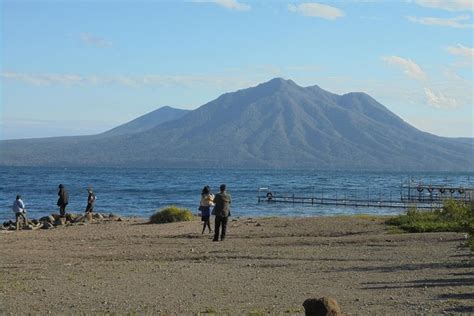 Autumn Hokkaido Romantic Lake Shikotsu Marukoma Hot Spring And Chitose