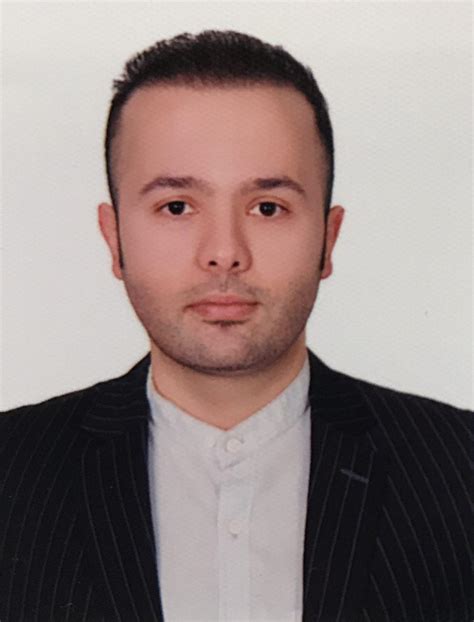 لهراسب کوهستانی وکیل پایه یک دادگستری صاحب امتیاز ومدیرمسئول پایگاه آموزشی وکیل سرپرست