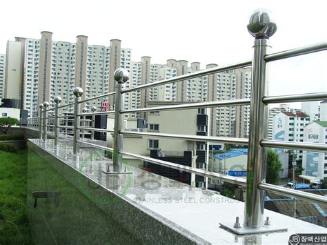 스텐난간계단핸드레일 계단스텐휀스핸드레일스텐레스난간대대구그레이팅휀스평철펜스공사강화유리난간스텐레스난간스텐레스계단핸드레일 네이버 블로그
