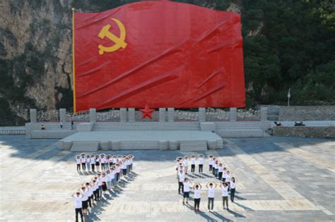 保险学院开展我和我的祖国主题党日活动 中央财经大学新闻网