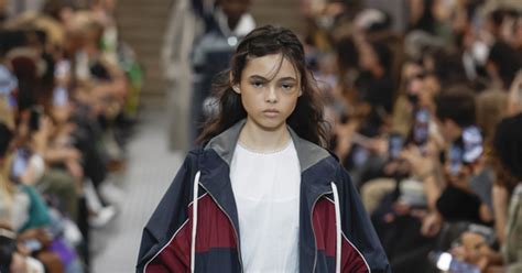 팬톤 올해의 컬러는 모카 무스세련되고 풍성 위로·편안함 줘