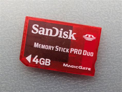 Yahoo オークション Sandisk Memory Stick Pro Duo 4gb R ケース付き