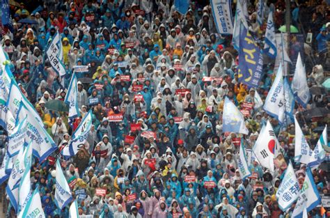 韓國民眾再舉行抗議集會 或200萬人參加 香港文匯網