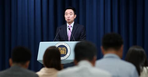 대통령실 “오염수 수치 나오면서 가짜뉴스 줄고 정치적 공격 힘 잃어”