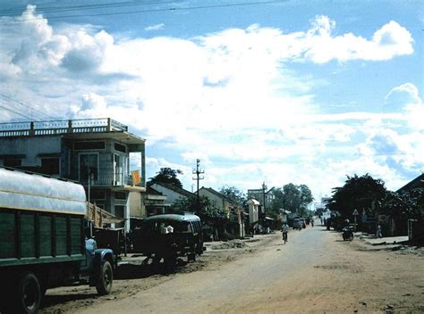 TÂY NINH 1967 Photo by Mike Watkins Tay ninh Street view Photo