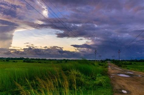 Bisa Berubah Ubah Ini Macam Macam Cuaca Yang Umum Terjadi Di Indonesia