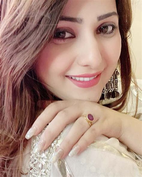 Badi Behan Ki Chudai Kahani 2021