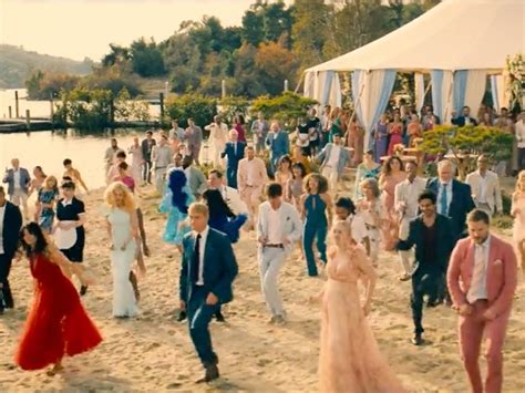 Netflix Users Go Wild For Perfect Couple Scene That…