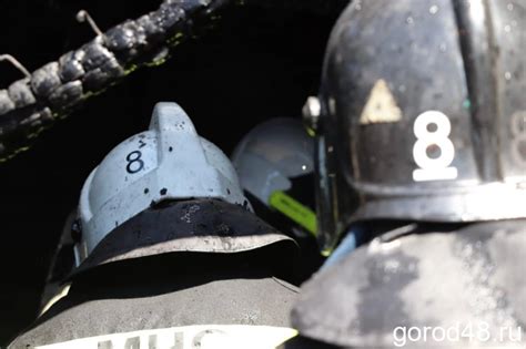Пожарные погасили огонь в подвале дома на улице Ушинского