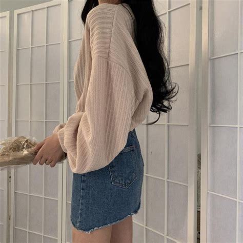 Solid Color Vertical Striped Lantern Sleeve Top