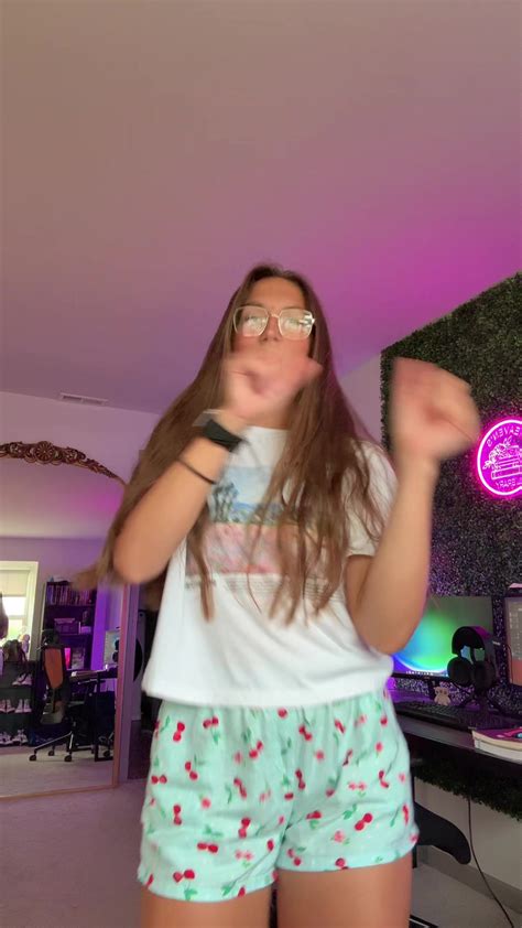 Asian Asiangirl Fyp Viral Alice ཐི♡ཋྀ Alicesmeow