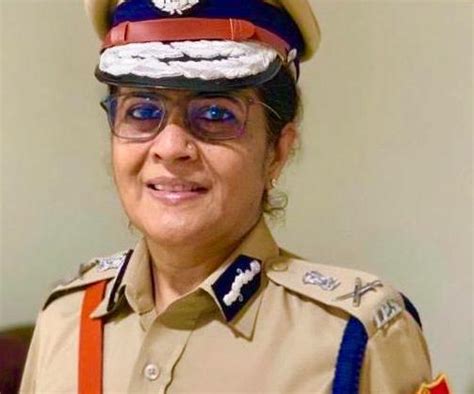 Ips Nina Singh Given Additional Charge Of Dig Cisf
