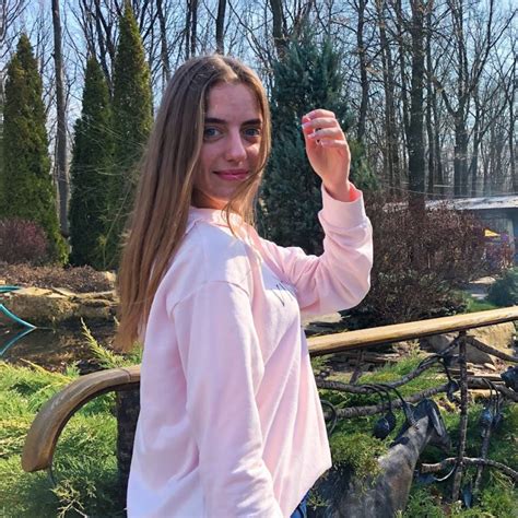 Masha Simonova Youtube