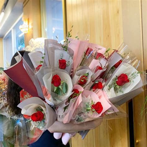 꽃모닝~🌸 한송이 장미다발도 예쁘게 해드려요~💕 단체꽃다발 환영합니다~🤗 채희수플라워꽃다발 🌷 꽃 눈