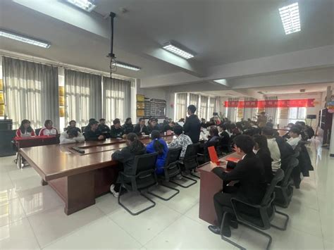 伟大源于平凡，平凡造就伟大 能源工程学院举行《平凡的世界》读书分享会 能源工程学院