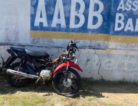 Motociclista fica em estado grave após ser atropelado por carro no