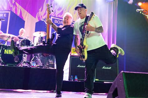 Frank Carter Shows Why He Was The Perfect Choice As Sex Pistols Play Sydney The Au Review