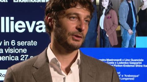 Lino Guanciale A Unomattina Lallieva 3 Fragilità Per Claudio