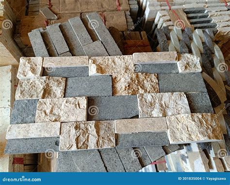 A Pile Of Natural Stone Wall Cladding For Aesthetic Wall Coverings