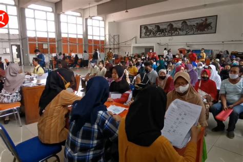 Bansos BBM Untuk 63 Ribu Warga Surakarta Mulai Disalurkan ANTARA News