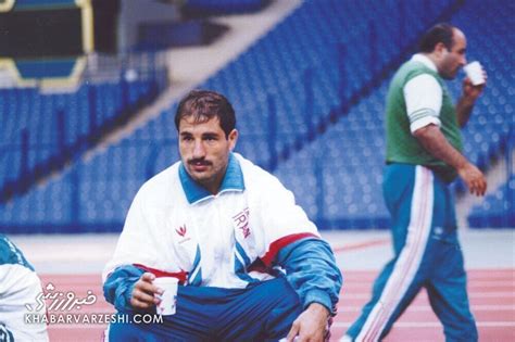 تنها گل به خودی شیرین فوتبال ایران؛ استاد تبریک عکس خبرورزشی