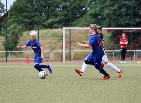 E1 Mit Derbysieg Sv Körne 83
