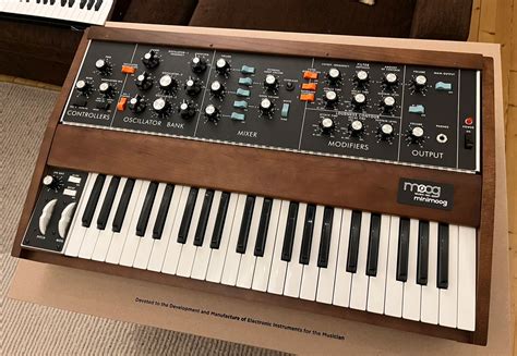 Minimoog Model D 2022 Edition Finn Torget