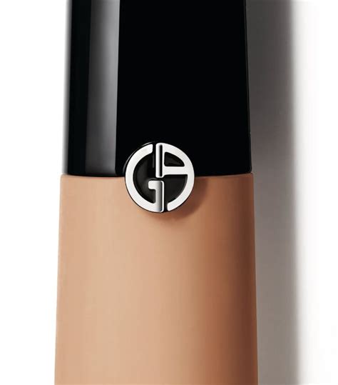 Armani neutral Luminous Silk Concealer | Harrods UK