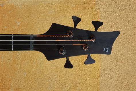Bass Of The Week 13 Custom Instruments Alex 4 No Treble