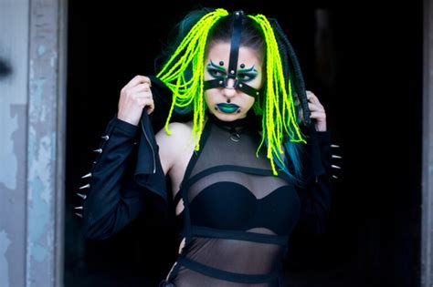 41 Mesmerizing Gothic Hairstyles Unleash Your Dark Glamour Hood Mwr