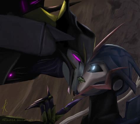 Transformers Prime Bumblebee And Arcee Kiss