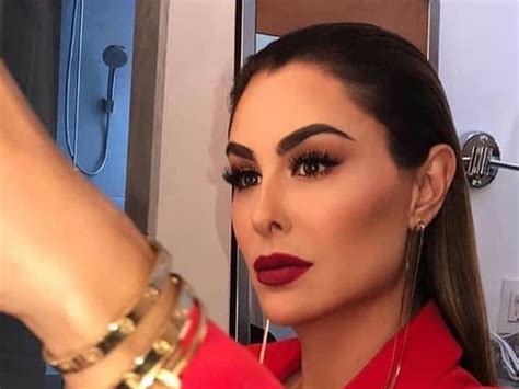 Ninel Conde Revela Su Vestido Rojo Pasión Arde Como El Fuego