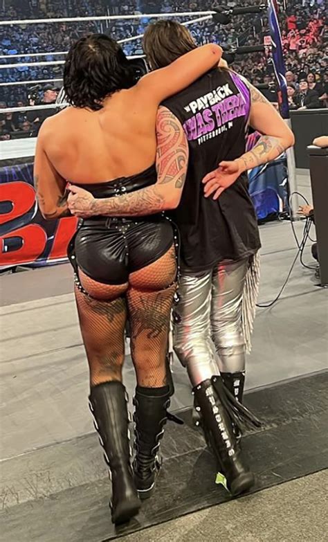 Hot Rhea Ripley Ass Photos