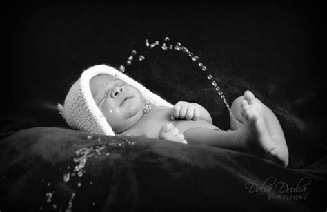 Un Bebé Se Hace Pipí En Una Sesión Fotográfica Y Se Convierte En Viral