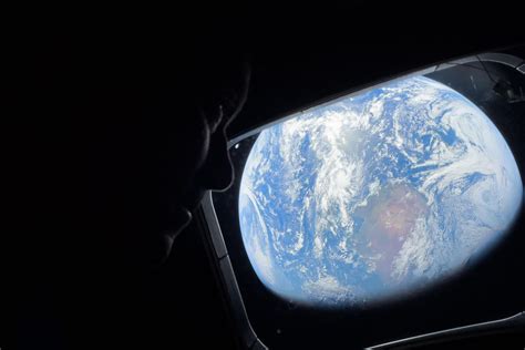 Artemis 2 Astronauts Epic Iphone Photos Are All… Selfies