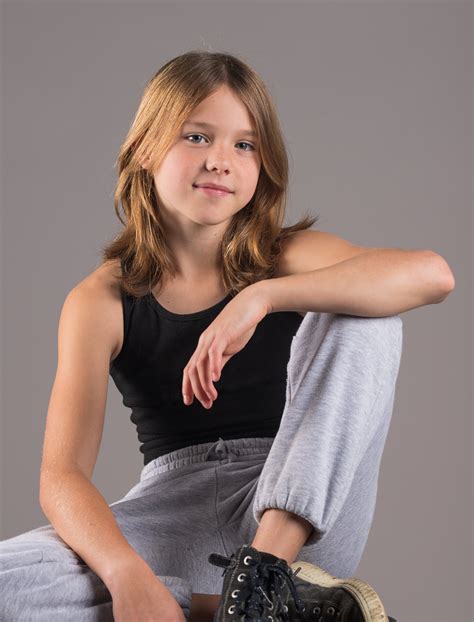 Olivia Tinoco — Nova Mm