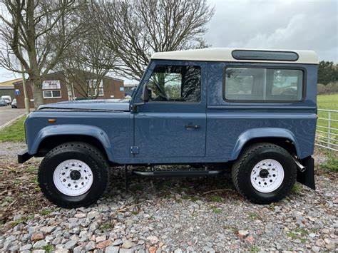 Land Rover Defender 90 Arles Blue Tatc