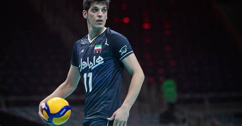 صابر کاظمی از قطر به ایران منتقل شد ایران اینترنشنال