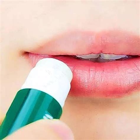 Rohto Mentholatum Medicated Lip Balm Xd 40g Cosme Hut