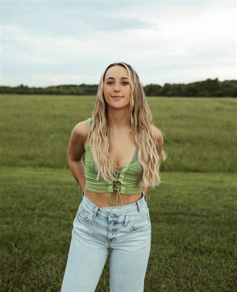 Ashley Cooke Rmusicwomen