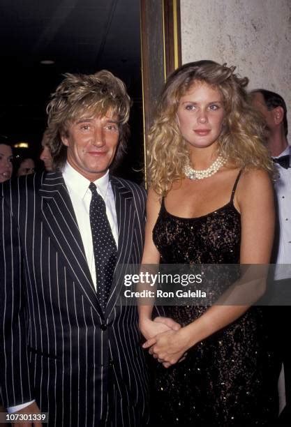 49 Rachel Hunter 1991 Photos And High Res Pictures Getty Images