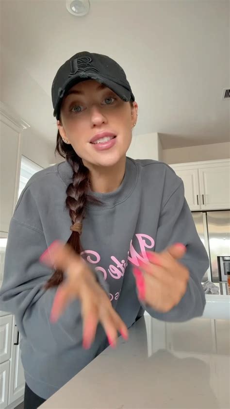 Meghan Elinor Meghanelinor • Instagram Photos And Videos