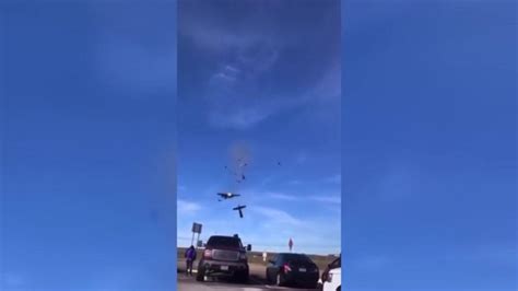 6 Dead In Collision Of Wwii Planes At Dallas Air Show Gma News Online